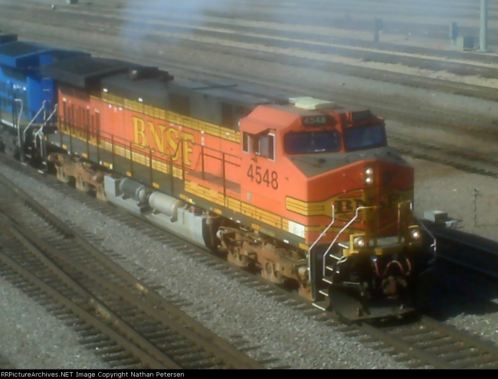 BNSF 4548